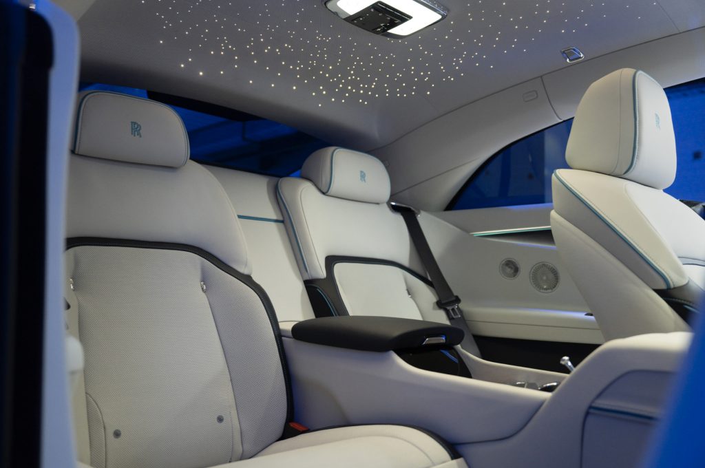 First Look at Rolls-Royce Spectre, the All-Electric Coupé - Robb Report ...